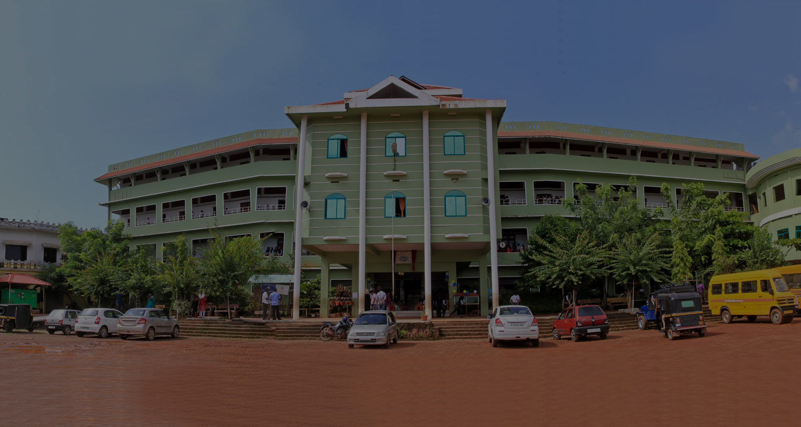 MES Central School,Puthanathani